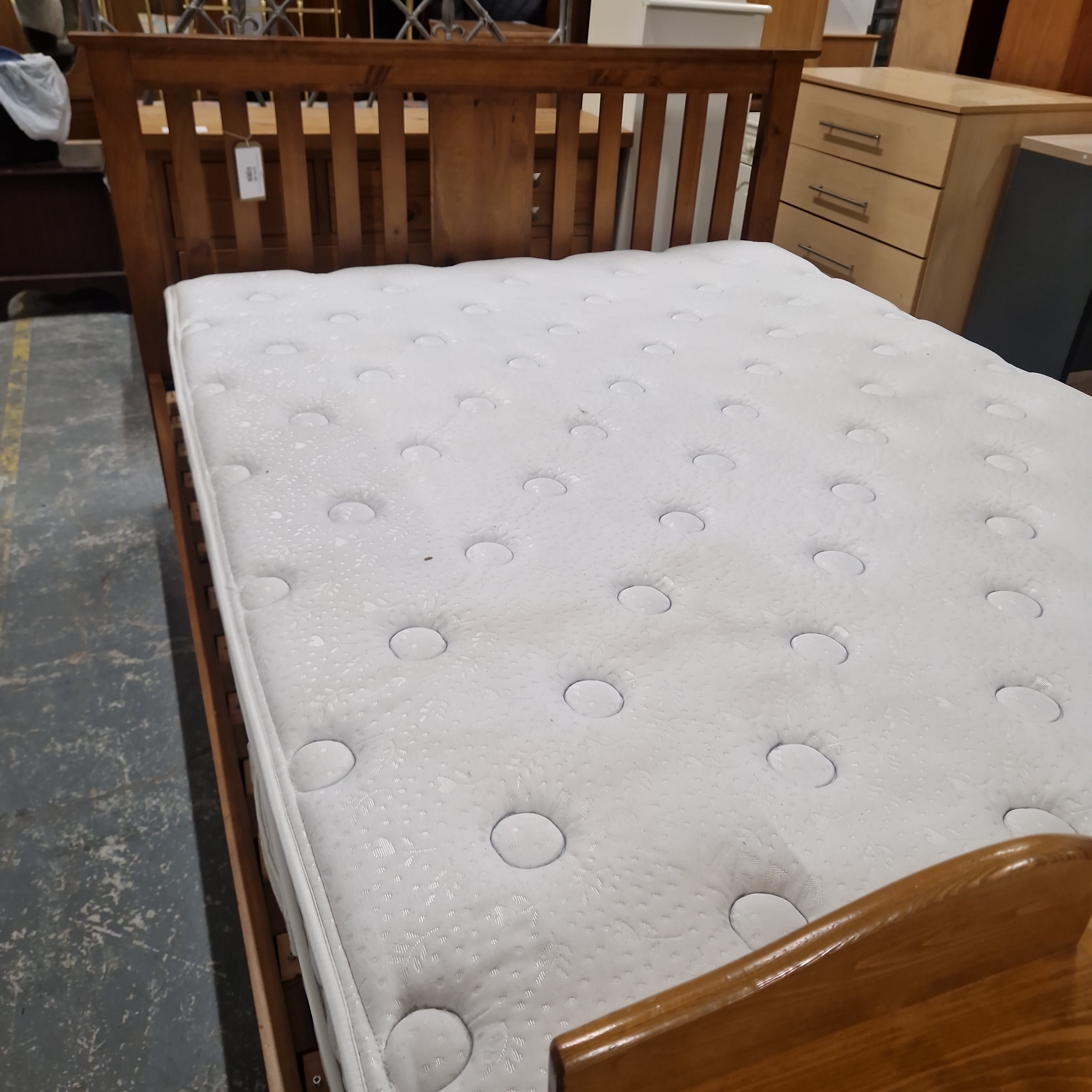 5ft solid wood framed curved slatted back bed frame 3124 – CJM Furniture