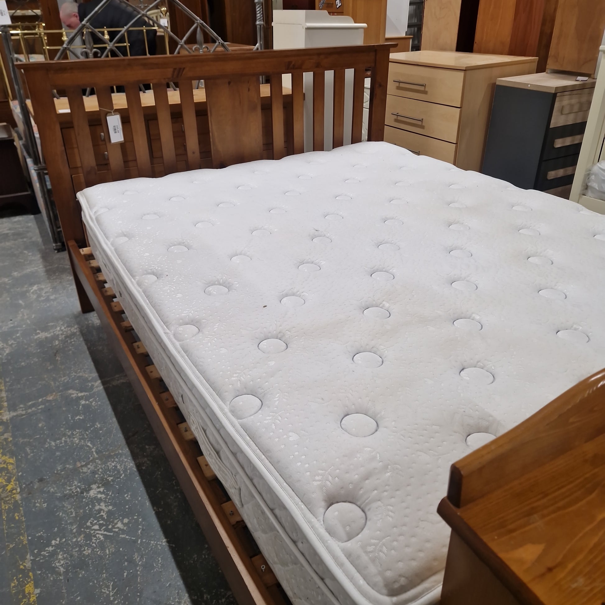 5ft solid wood framed curved slatted back bed frame 3124 – CJM Furniture